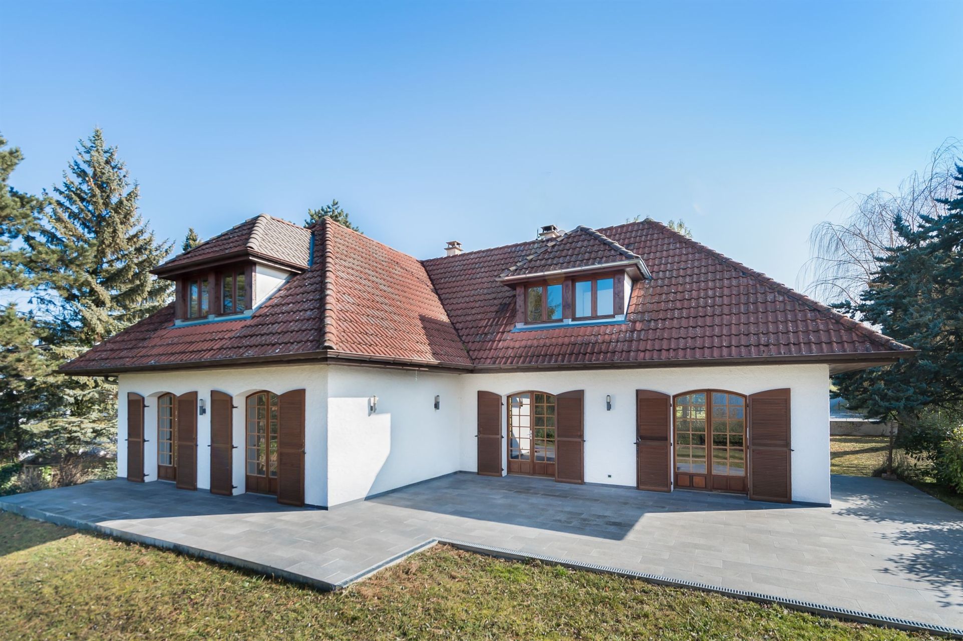 Vente Maison Messery 7 Pièces 230 m² - Evian Sotheby's International Realty